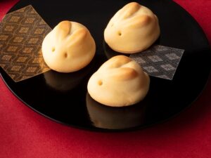 USAGI SAN 10 PCS BOX | Bunny cake | K. Minamoto
